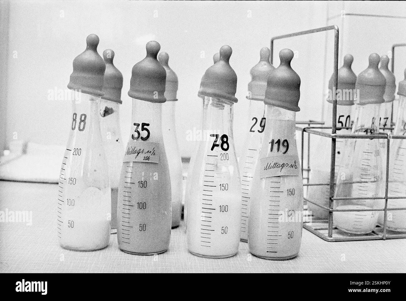 Schoppen in der Frauenklinik, Kantonsspital Luzern 1969#Baby bottles in ...