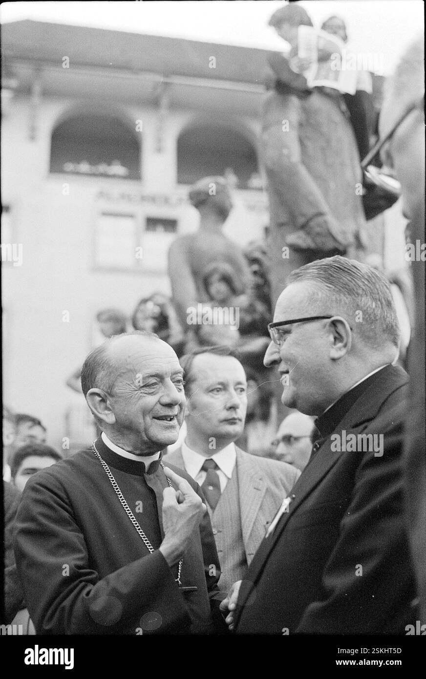 Dom helder camara in 1971 hi-res stock photography and images - Alamy