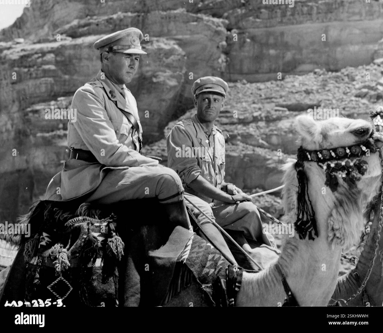 Anthony Quayle, Peter O'Toole in "Lawrence of Arabia" 1962#Anthony ...