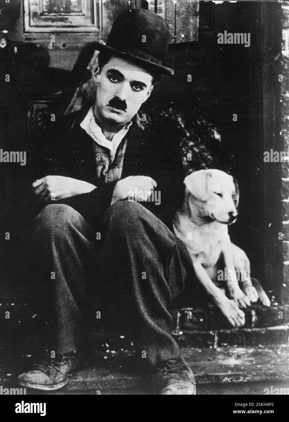 Charlie Chaplin in " A dog's life" 1918#Charlie Chaplin in " A dog's ...