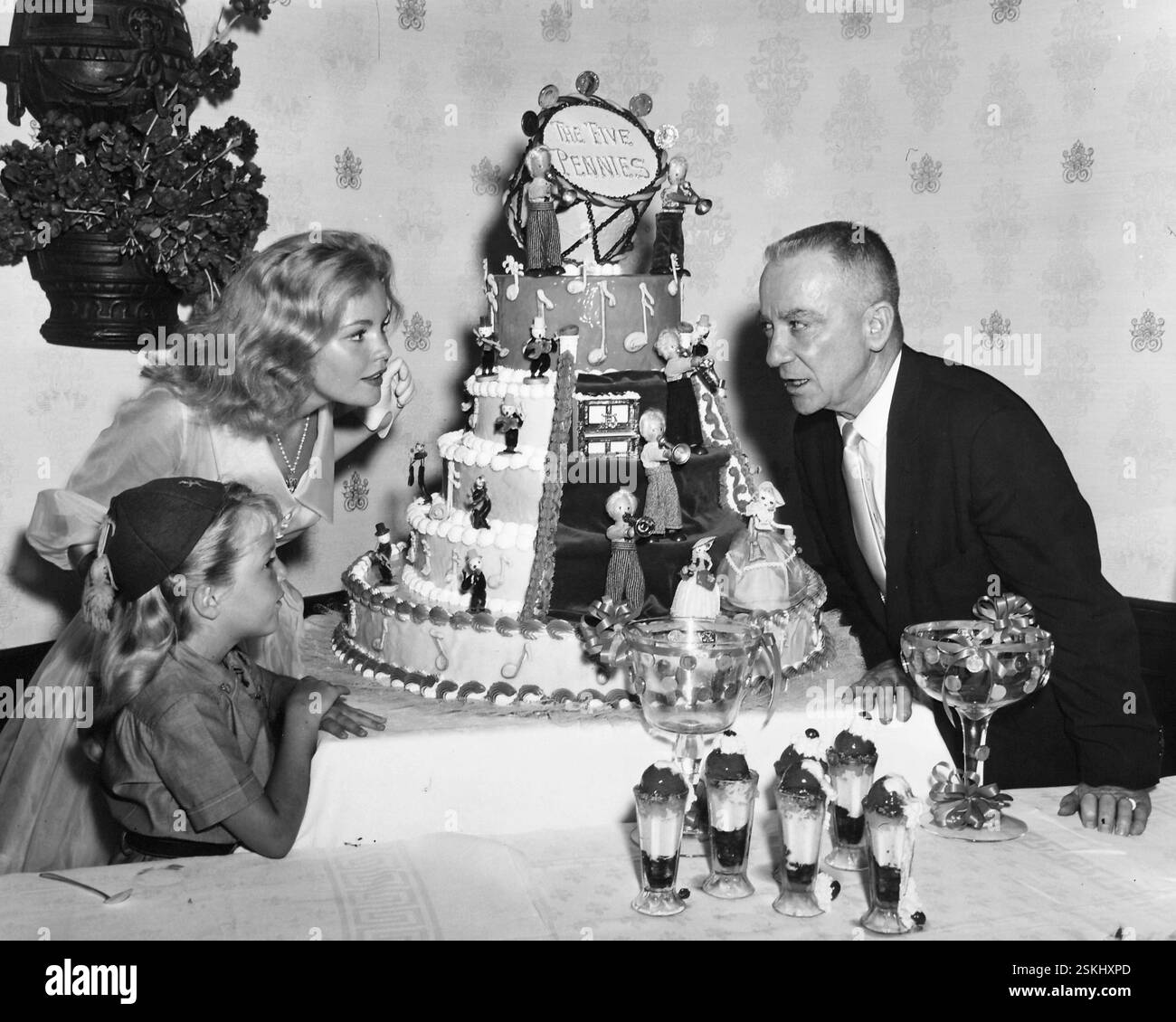 Susan Gordon, Tuesday Weld, Red Nichols in "The Five Pennies" 1959# ...