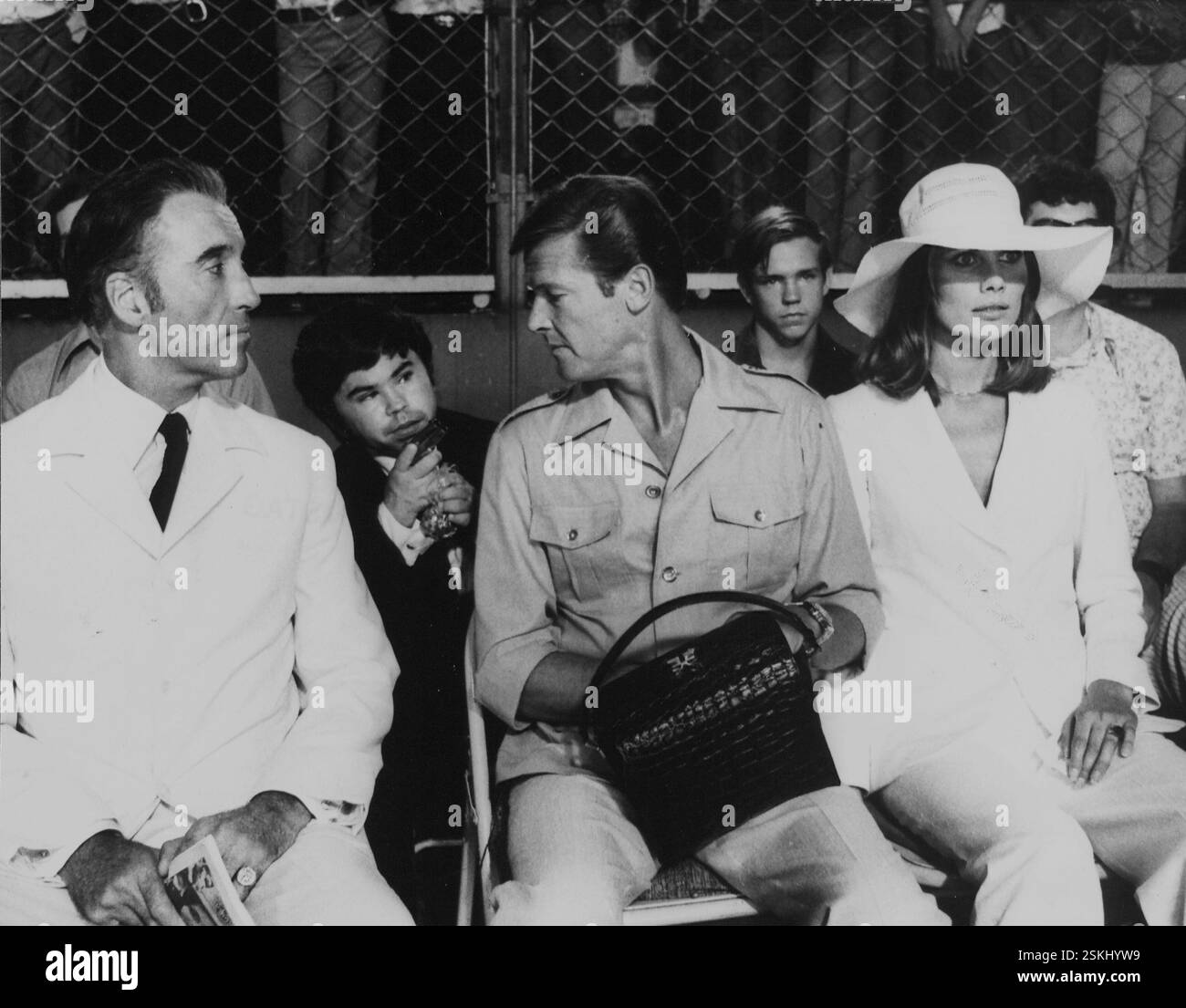 Christopher Lee, Herve Villechaize, Roger Moore, Maud Adams in "The Man ...