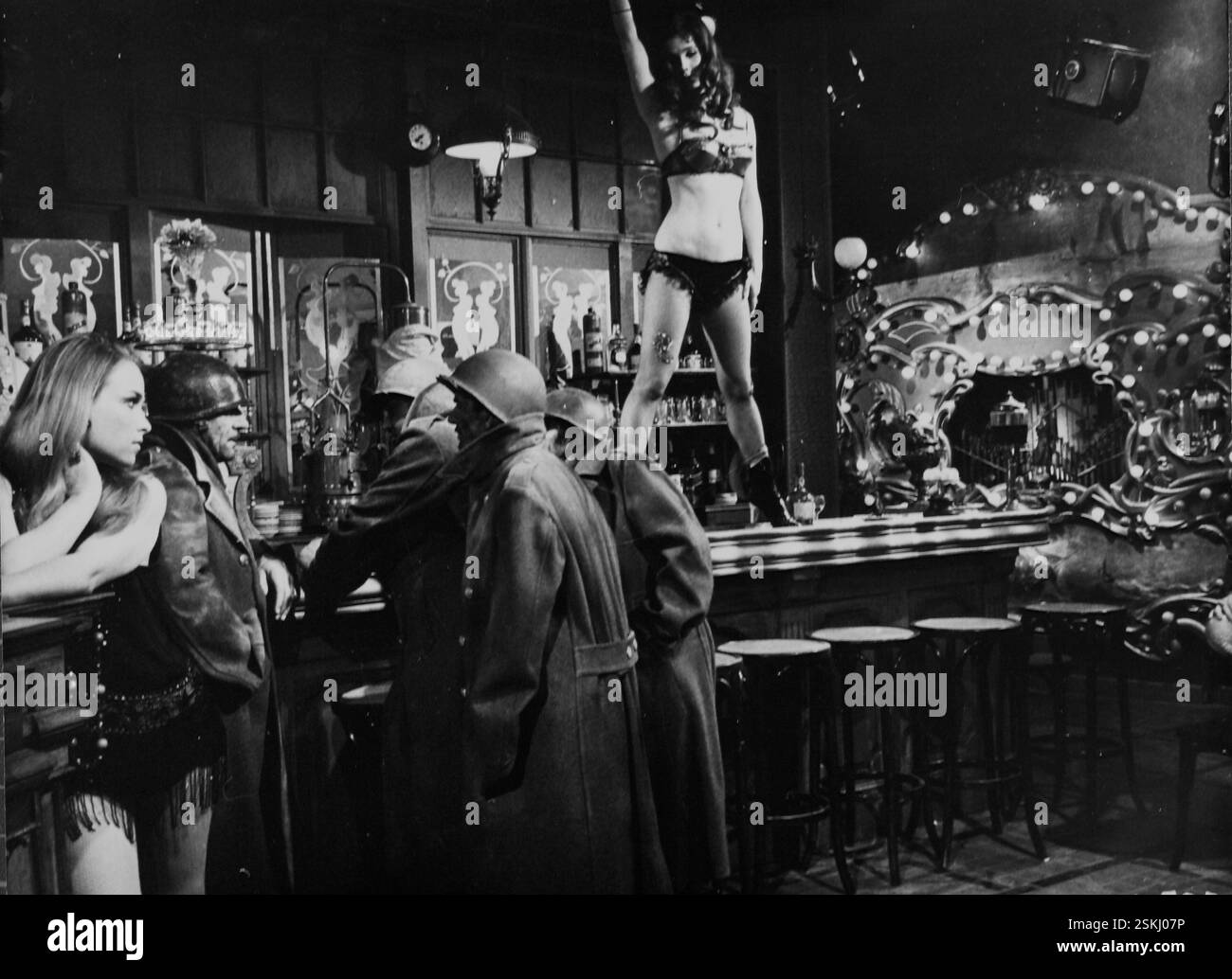 Castle Keep", Filmszene 1969#"Castle Keep", Movie Scene 1969 Stock ...