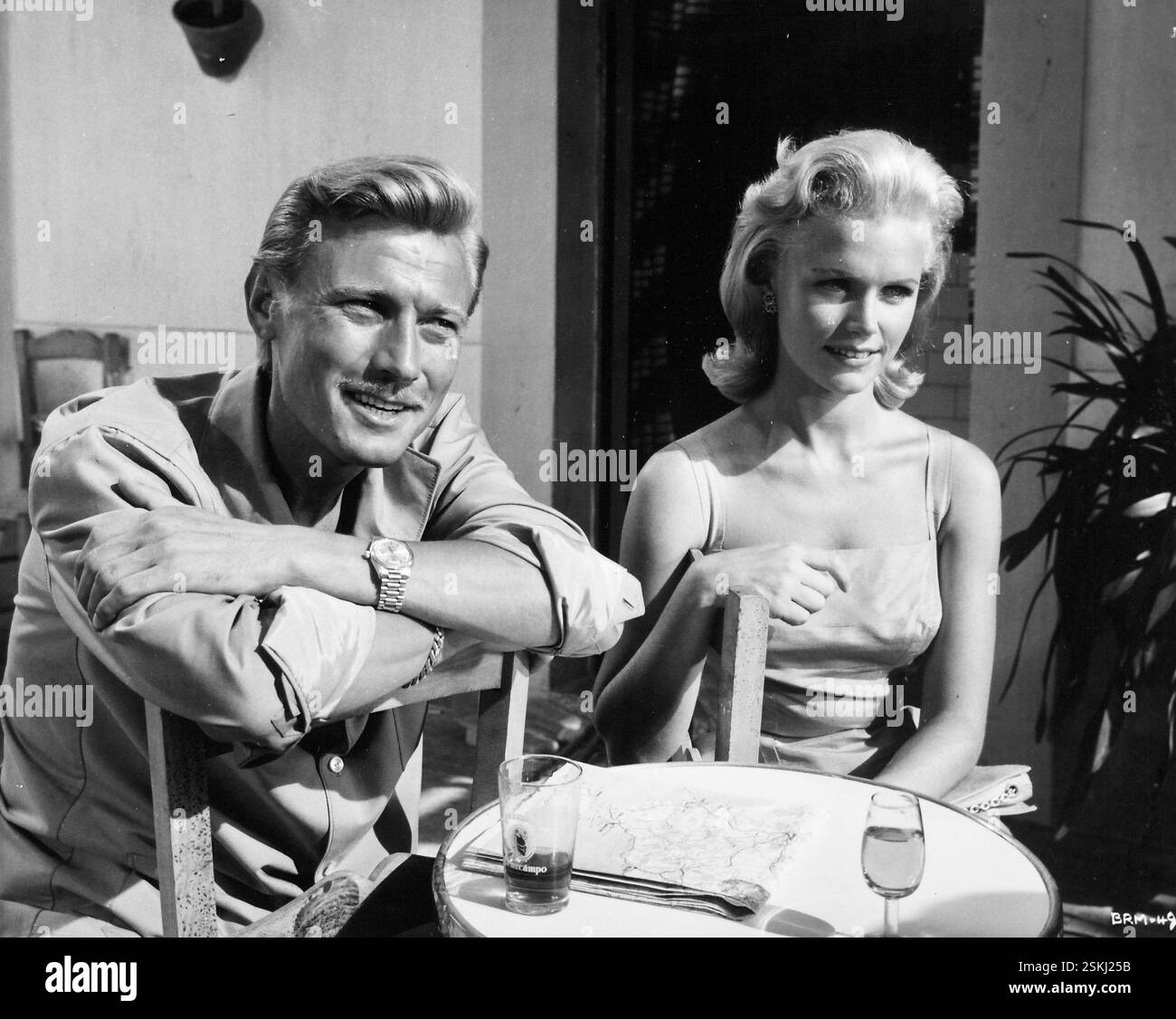 Laurence Harvey, Lee Remick in "The Running Man" 1963#Laurence Harvey ...