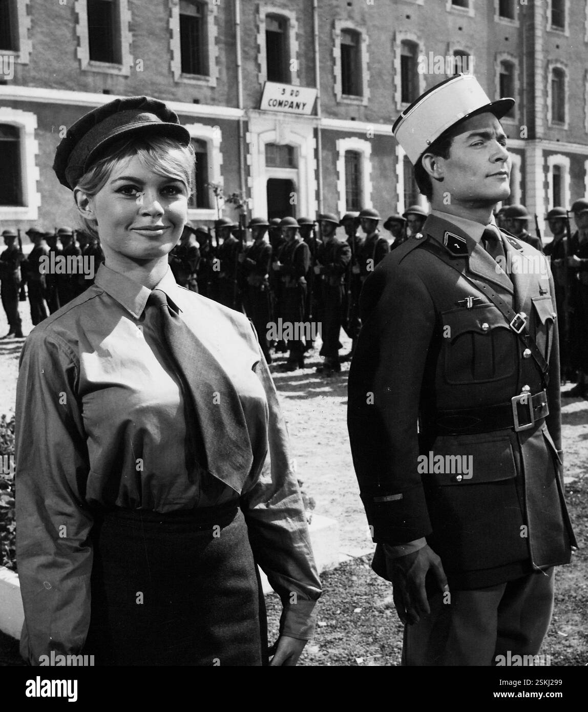 Brigitte Bardot, Jacques Charrier in "Babette s'en va-t-en Guerre" 1959 ...