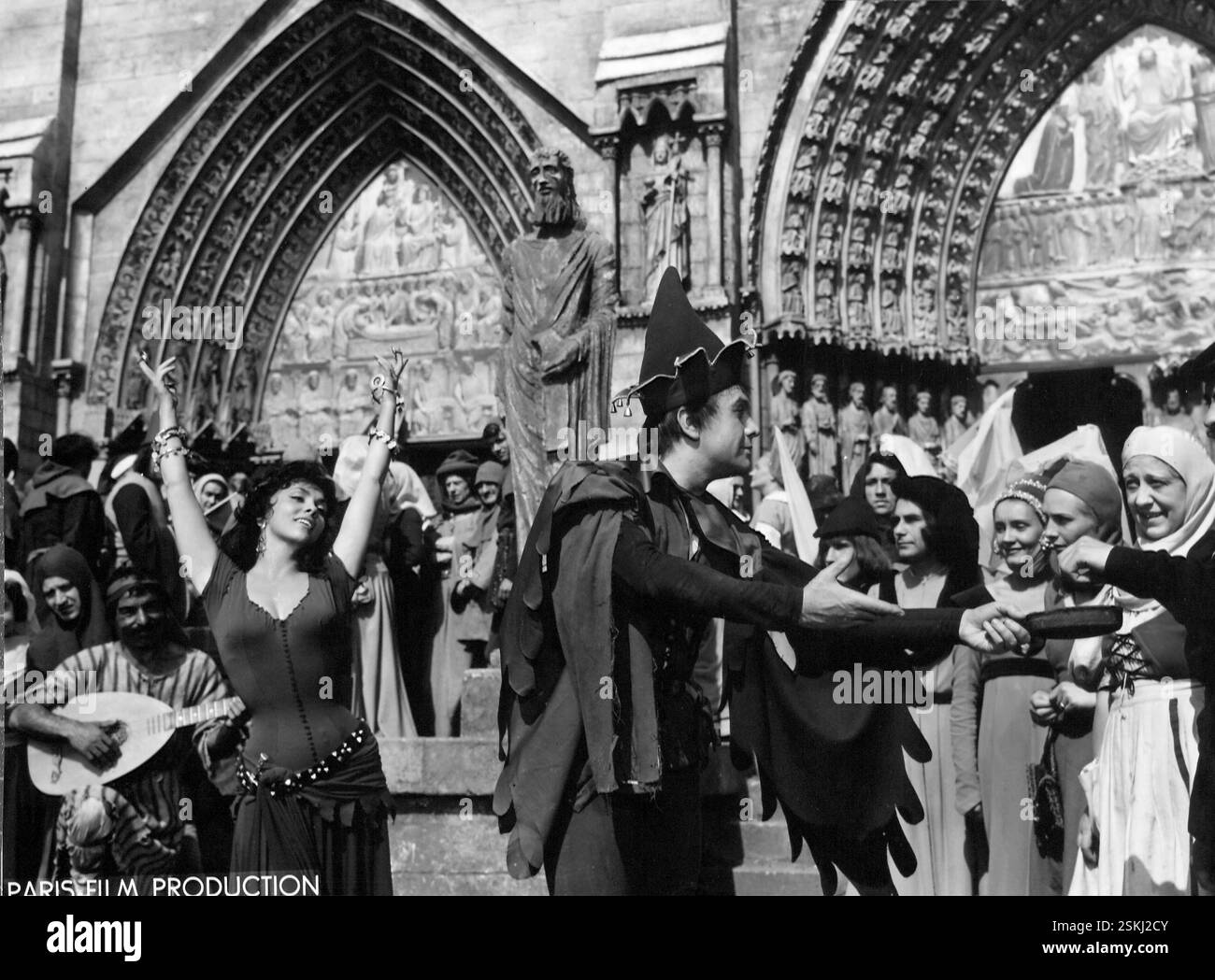 Gina Lollobrigida, Robert Hirsch in "Notre Dame de Paris" 1957#Gina ...