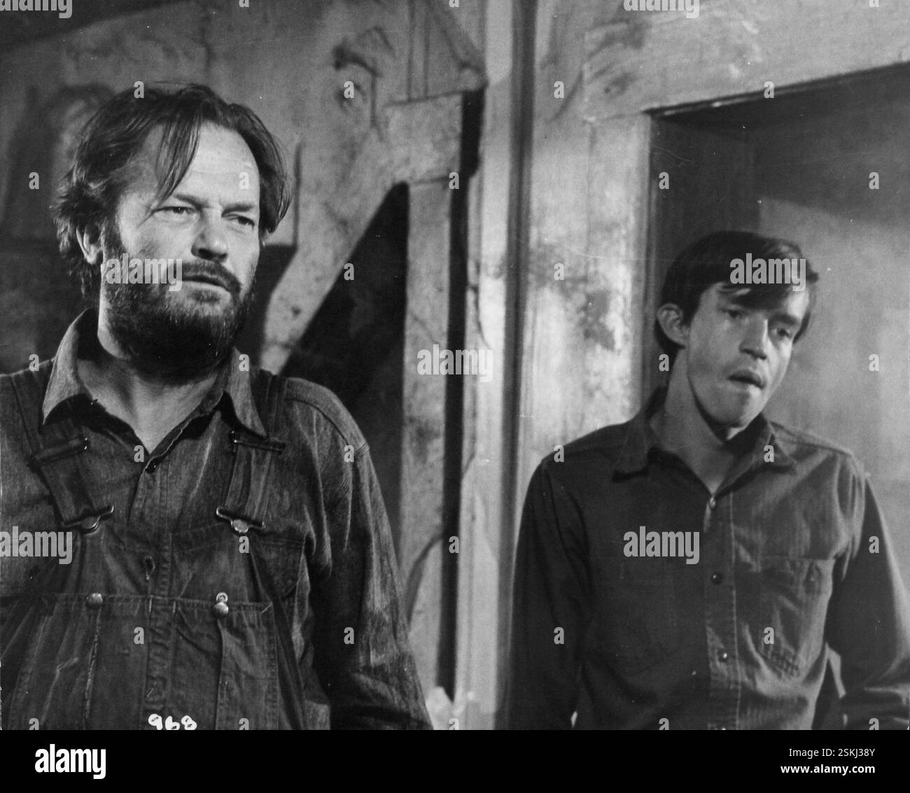 Jeff Dalton, Ralph Meeker in "I walk the Line" 1970#Jeff Dalton, Ralph ...