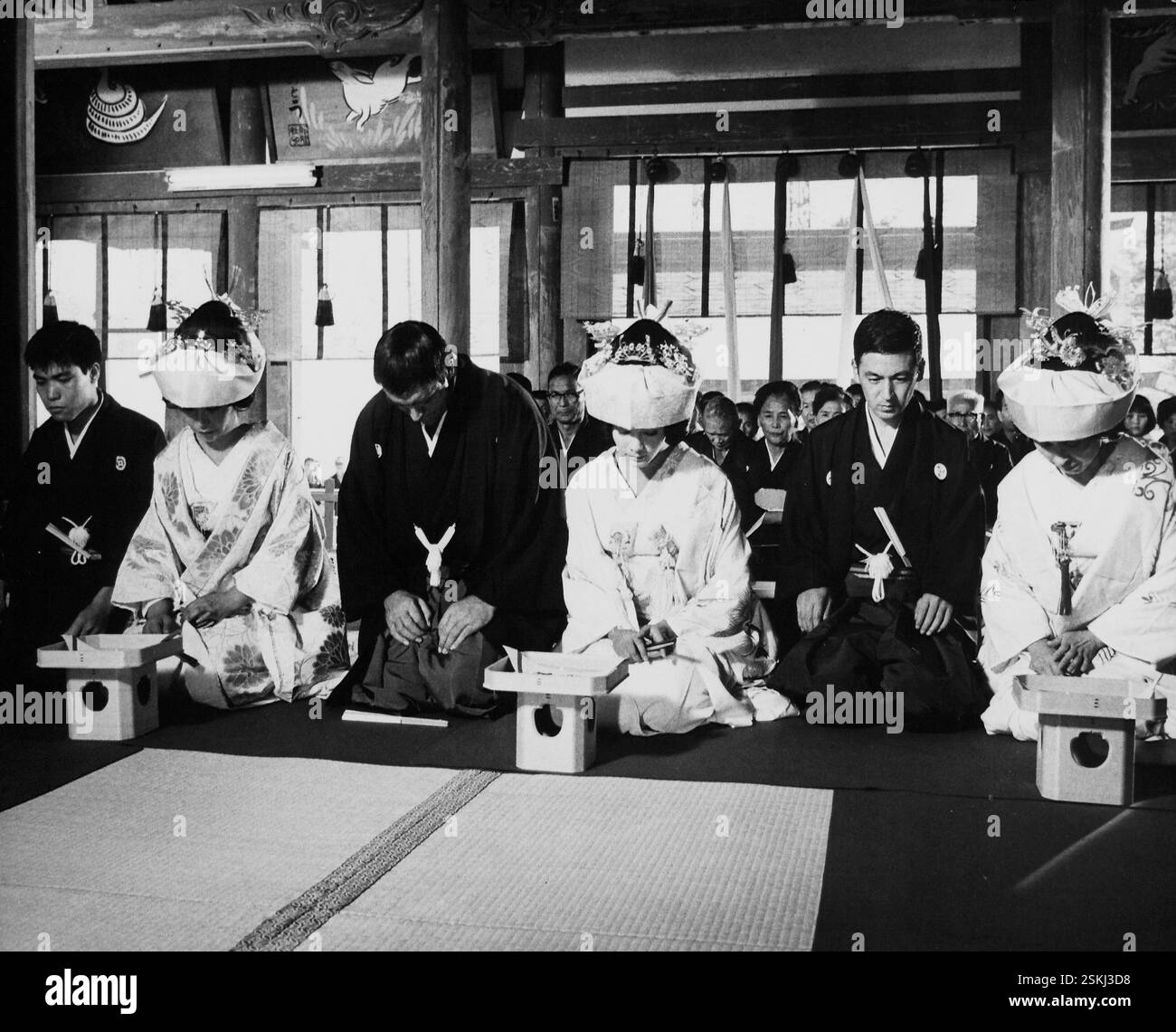 Sean Connery, Mie Hama in "You only live twice" 1967#Sean Connery, Mie ...