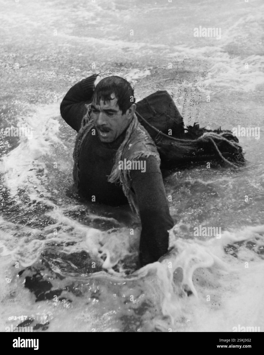 Anthony Quinn in "The Guns of Navarone" 1961#Anthony Quinn in "The Guns ...