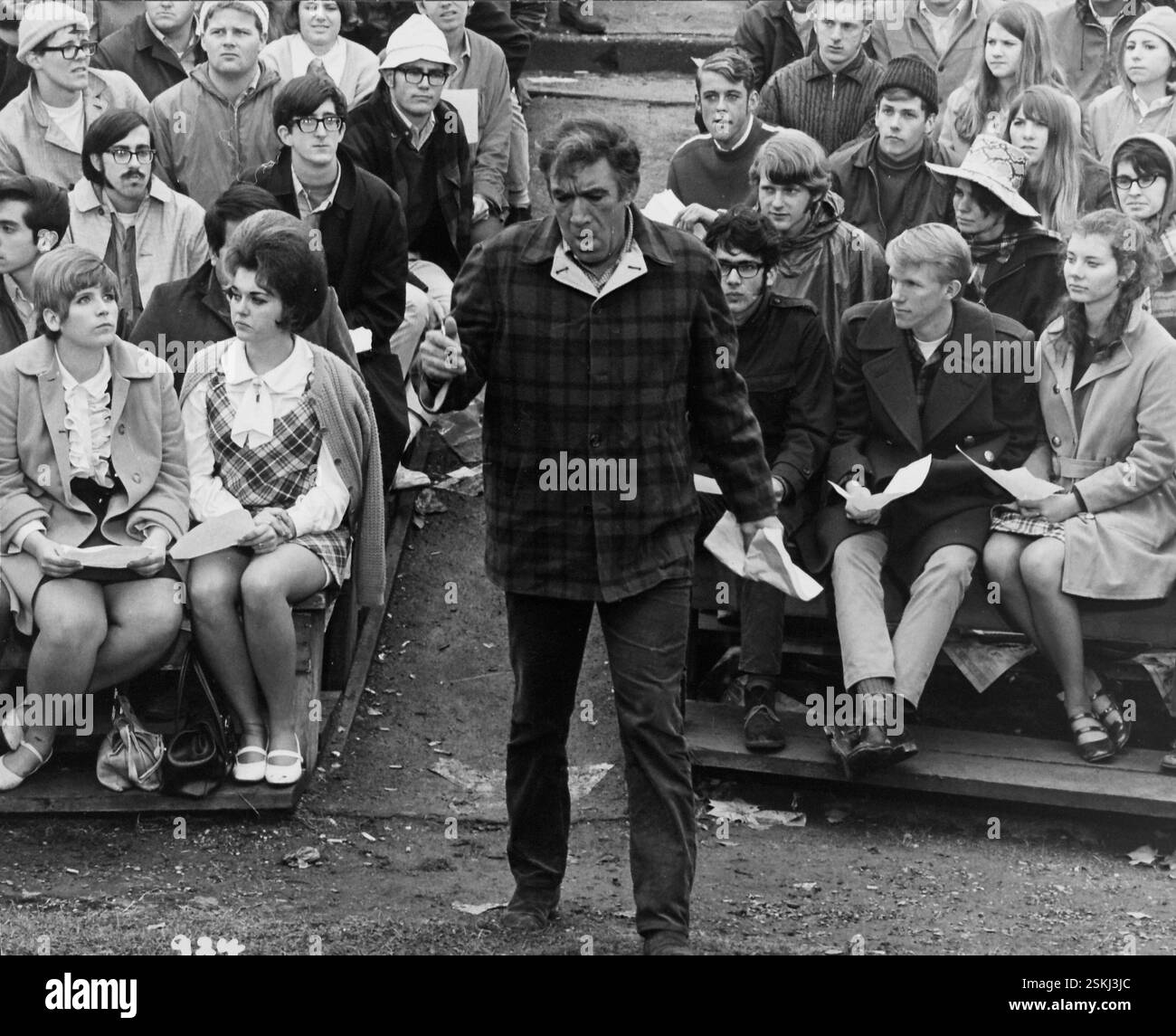 Anthony Quinn in "R. P. M." 1970#Anthony Quinn in "R. P. M." 1970- RDB BY DUKAS Stock Photo - Alamy