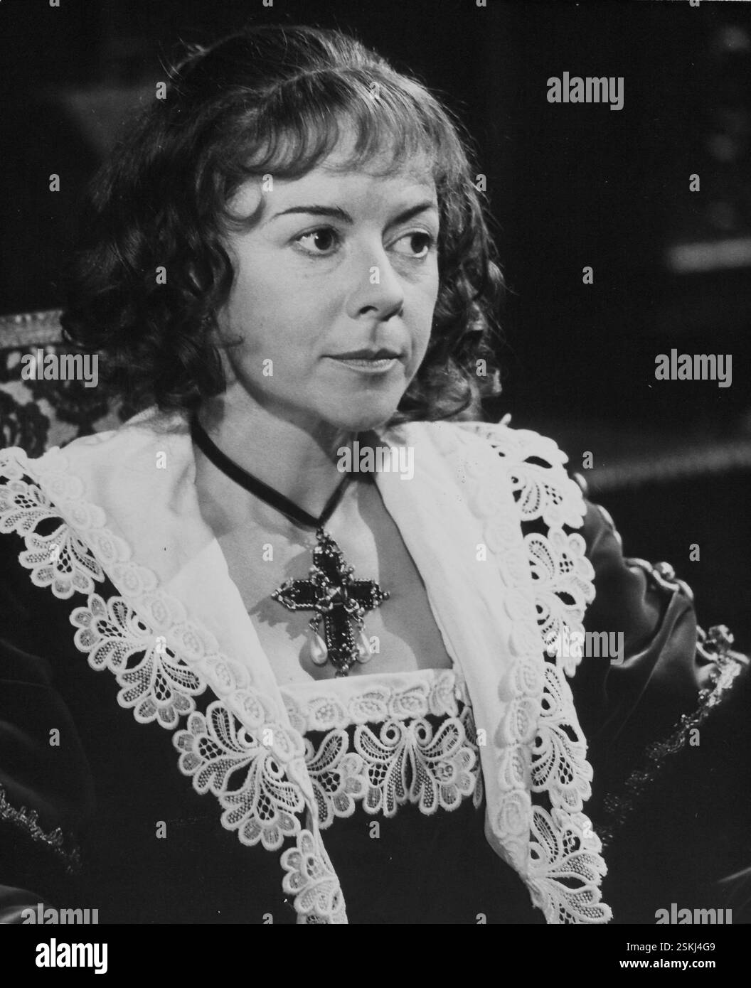 Dorothy Tutin in "Cromwell" 1970#Dorothy Tutin in "Cromwell" 1970- RDB ...