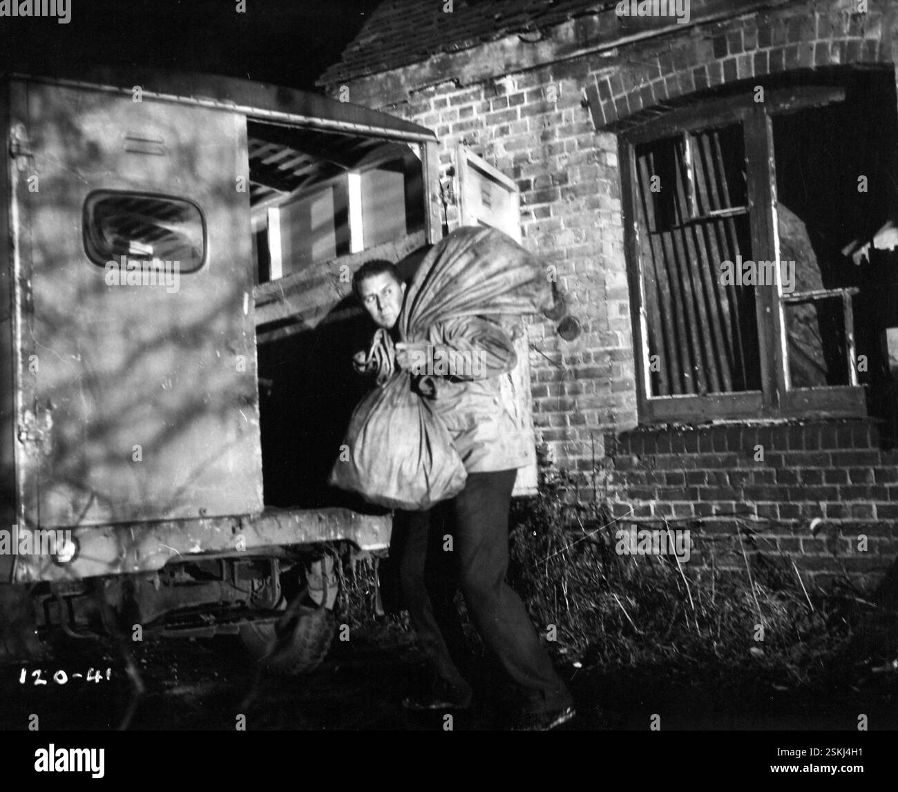 Anthony Quayle in "The Challenge" 1960#Anthony Quayle in "The Challenge ...