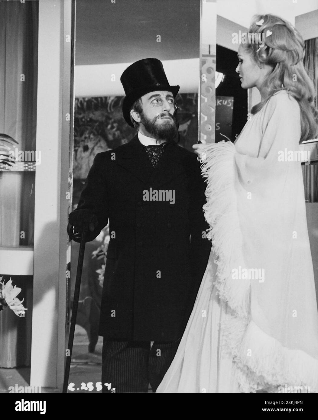 Peter Sellers, Ursula Andress in "Casino Royale" 1967#Peter Sellers ...
