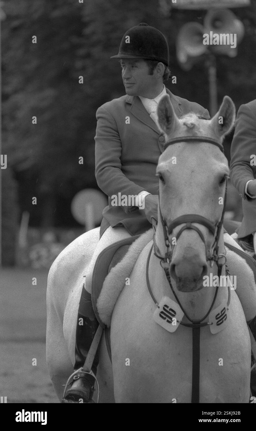 CSIO Luzern 1974: Hugo Simon auf Lavendel#CSIO Lucerne 1974: Hugo Simon and Lavendel- RDB BY ...