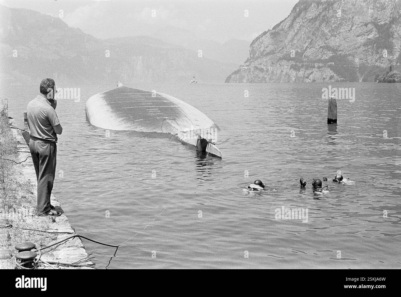 Boot umgekippt#boat tipped over--- Bootsunfall in Flüelen 1970#Shipping ...
