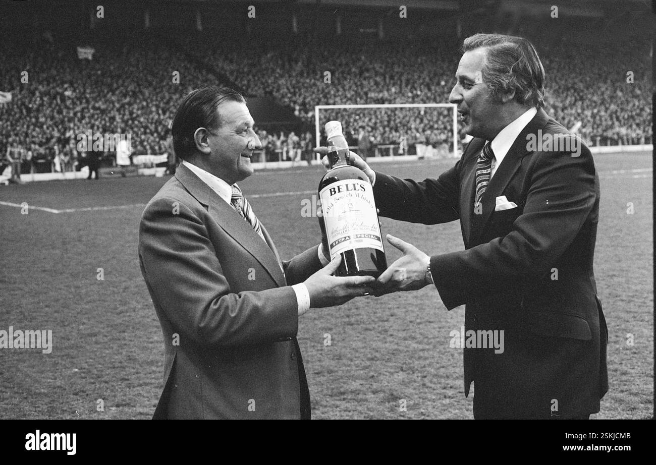 Liverpool fc 1977 hi-res stock photography and images - Alamy