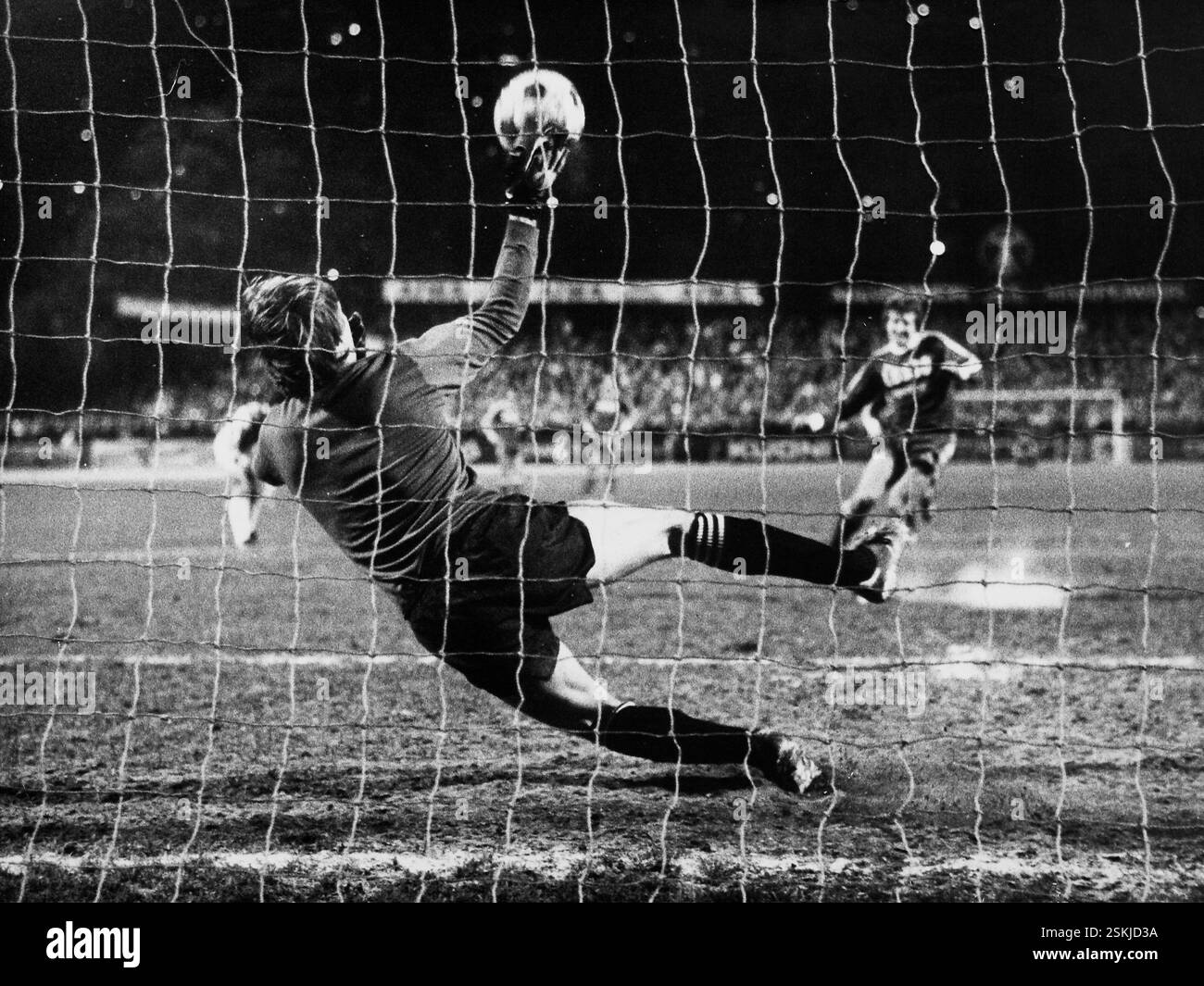 Torhüter Roger Berbig, Grasshoppers Zürich, 1977#Keeper Roger Berbig ...