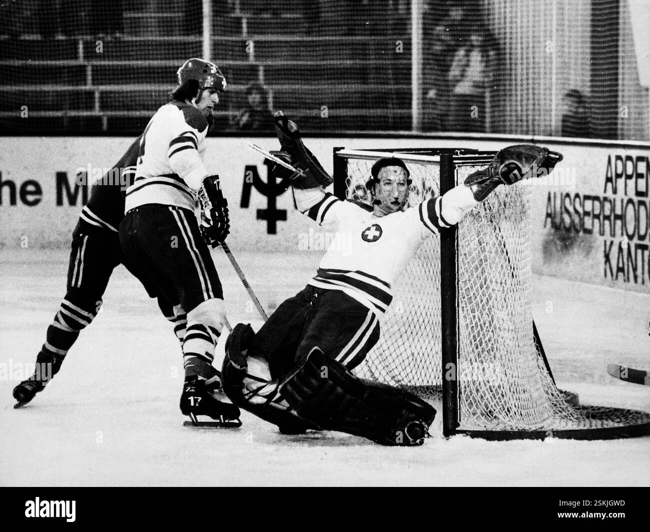 Hockey nationalmannschaft Black and White Stock Photos & Images - Alamy