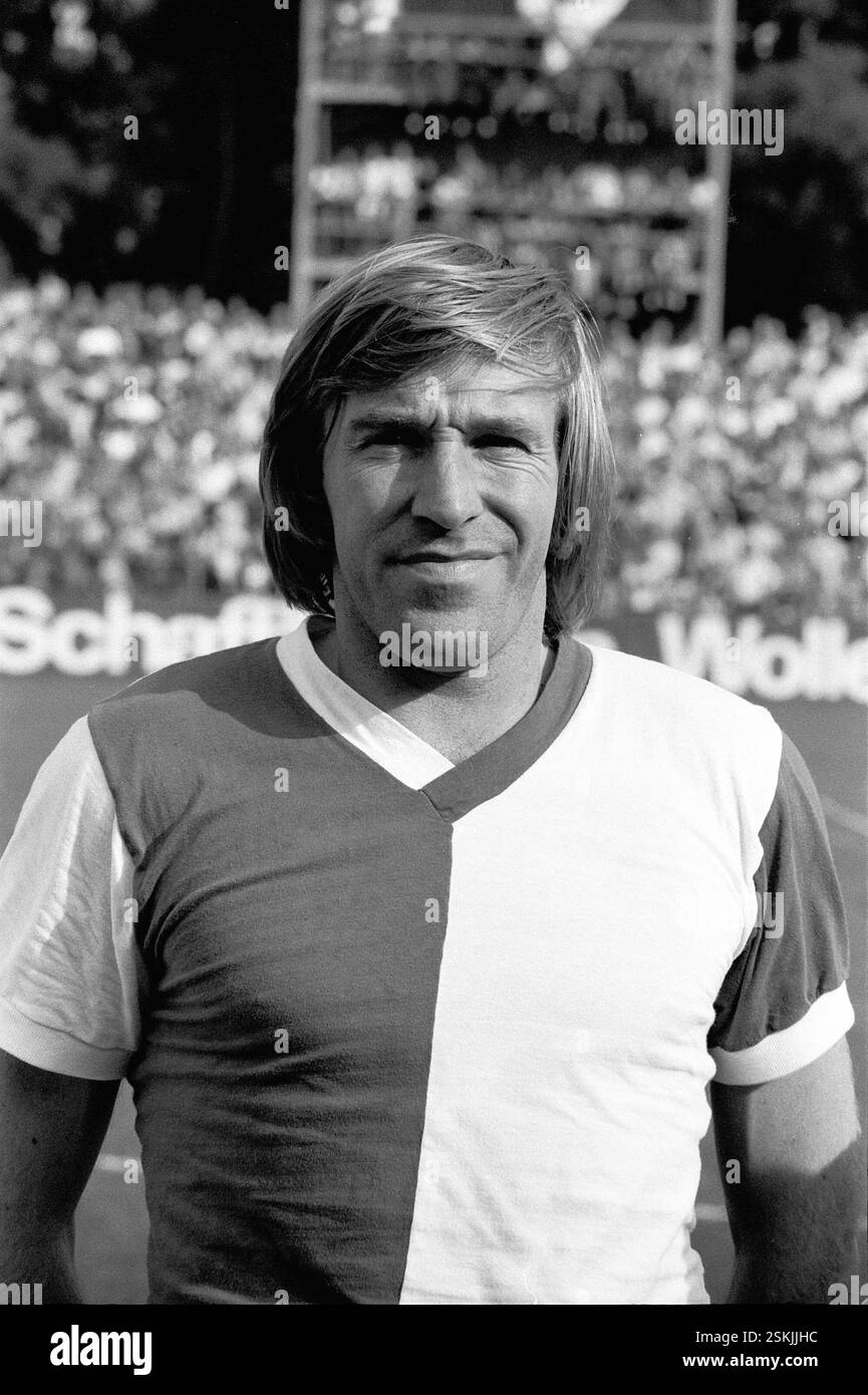 Gunter netzer hi-res stock photography and images - Alamy