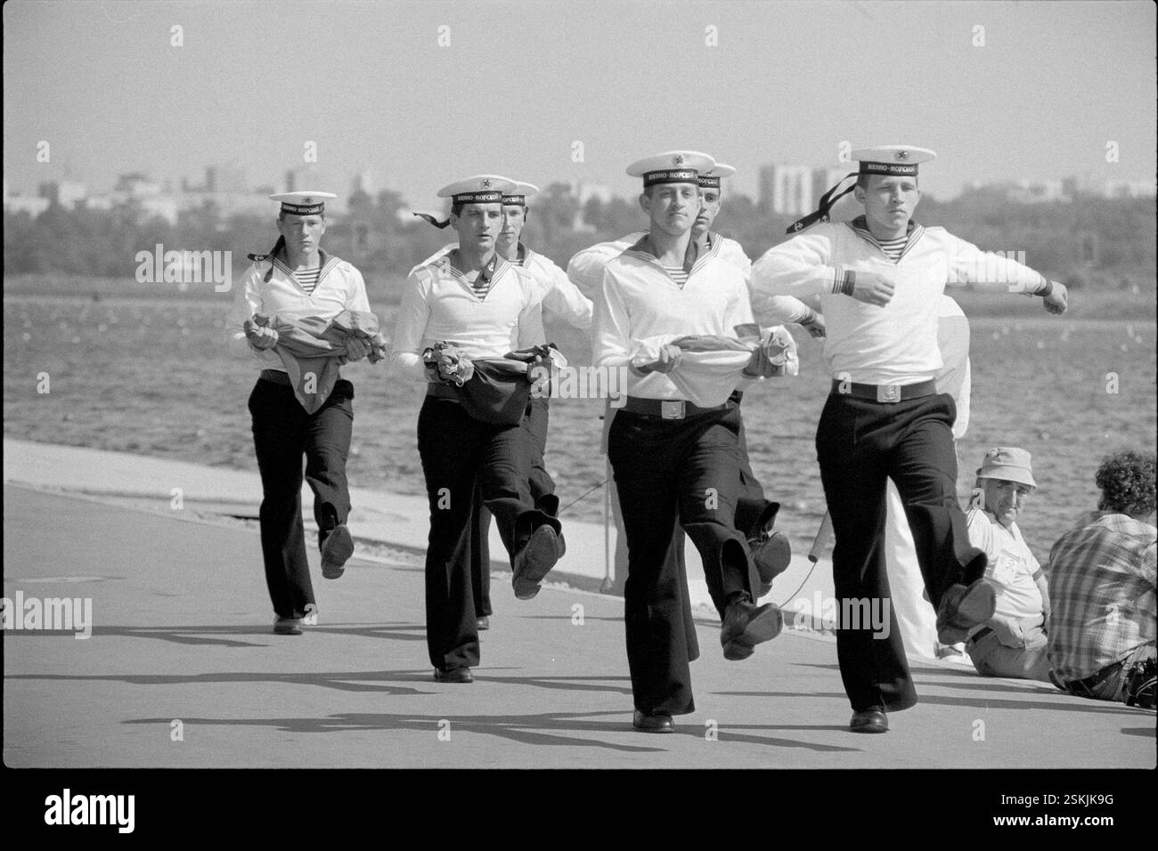 Olympische Spiele Moskau 1980: Russische Marine-Soldaten#Olympic Games ...