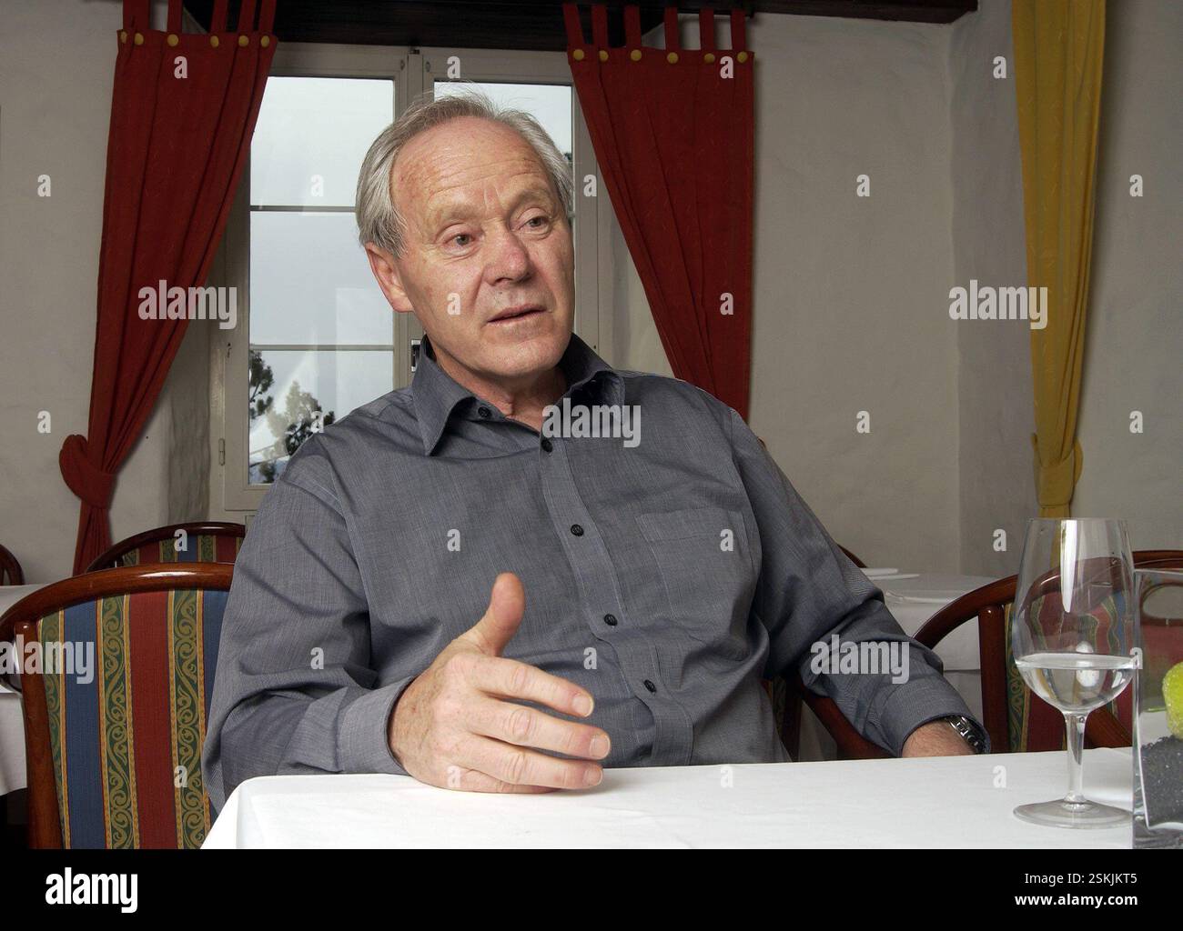 Trainer im interview im interview im interview im interview hi-res ...