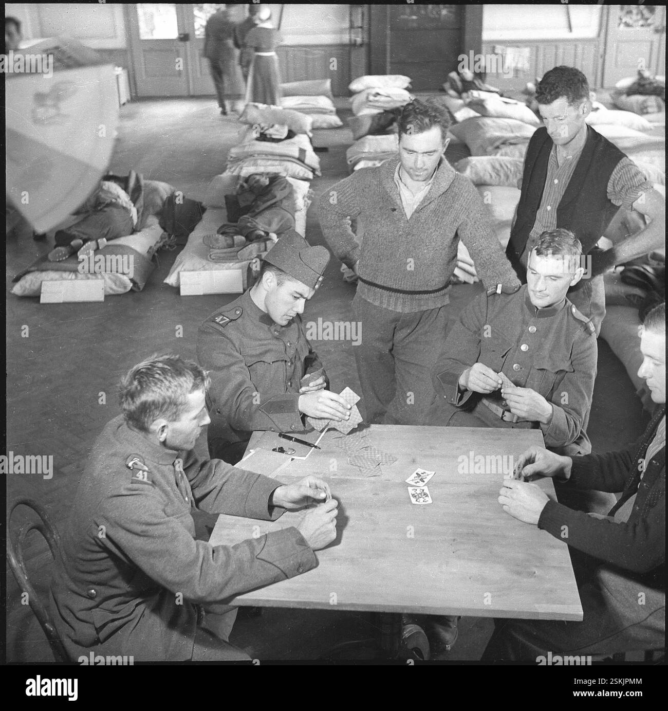 Soldaten beim Kartenspiel, MSA Luzern, 1939#Soldiers Playing Cards, MSA ...