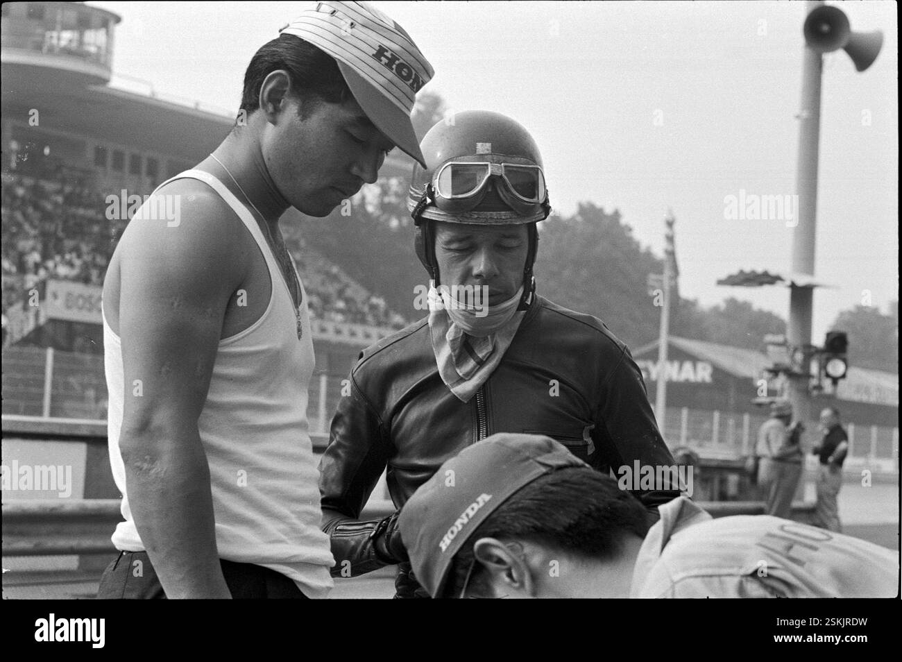 Luigi Taveri in Monza 1966#Luigi Taveri, Monza 1966 Stock Photo - Alamy