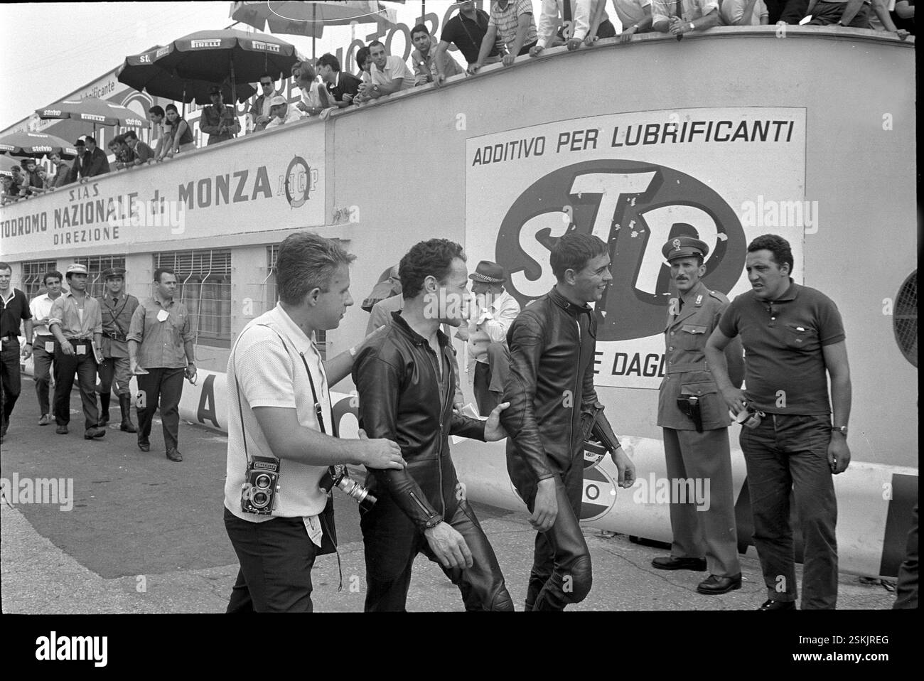 Luigi Taveri in Monza 1966#Luigi Taveri, Monza 1966 Stock Photo - Alamy