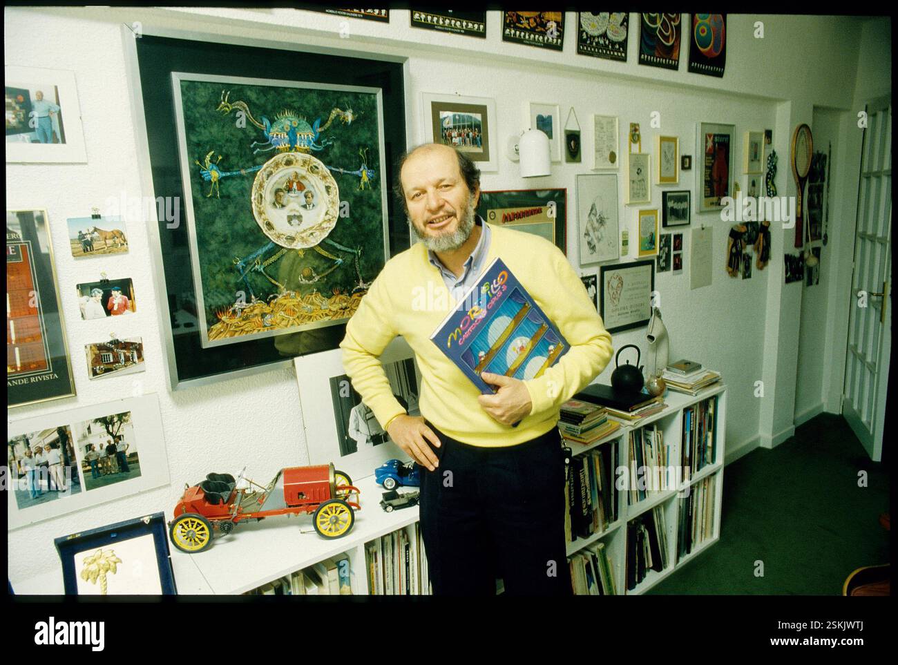 Guillermo Mordillo 1984#Guillermo Mordillo 1984 Stock Photo - Alamy