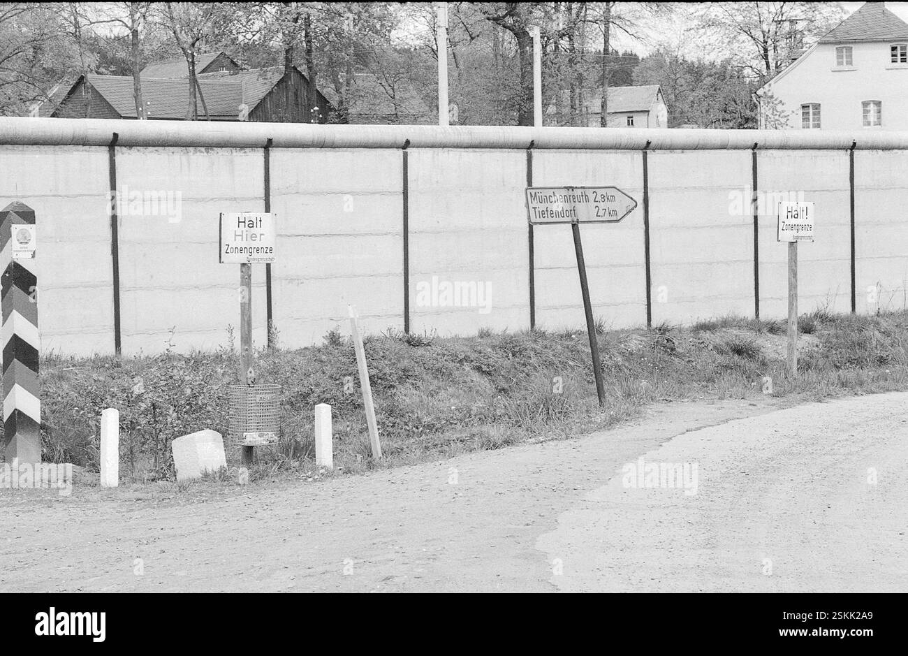 Zonengrenze zur DDR bei Mödlareuth 1968#Zonal border to German ...