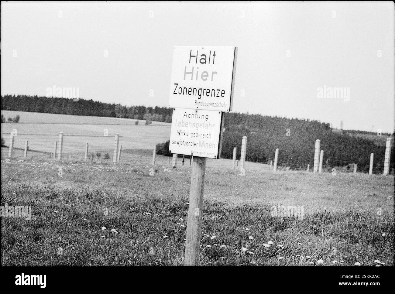 Zonengrenze zur DDR bei Mödlareuth 1968#Zonal border to German ...