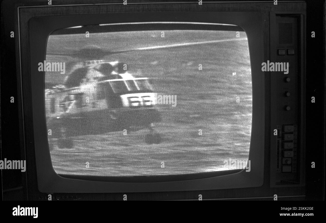 Landung der Apollo 8 auf dem Fernseh-Bildschirm 1968#Landing of Apollo ...