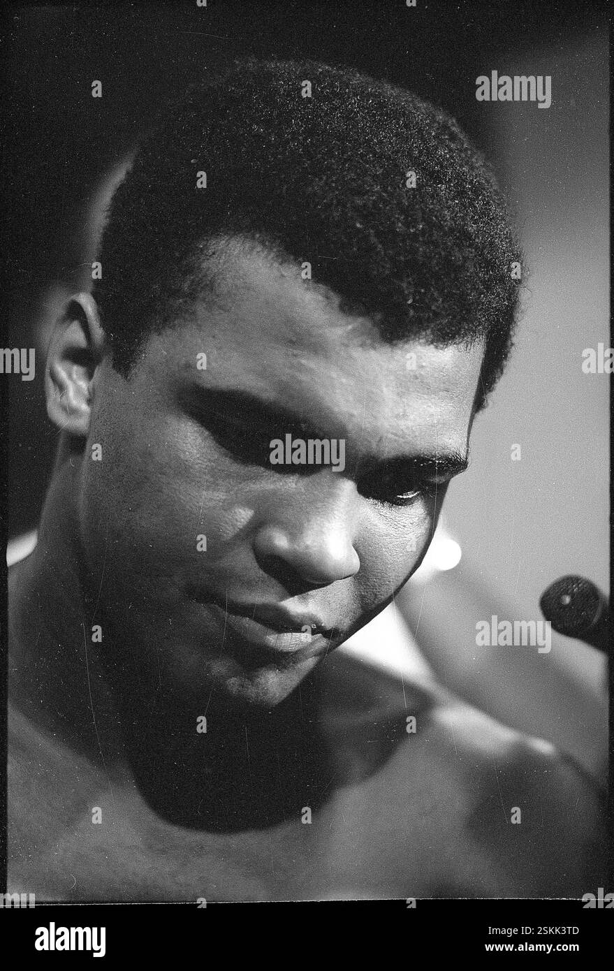 Muhammad Ali vor WM-Kampf gegen Ernie Terrell, Houston 1967#Muhammad ...