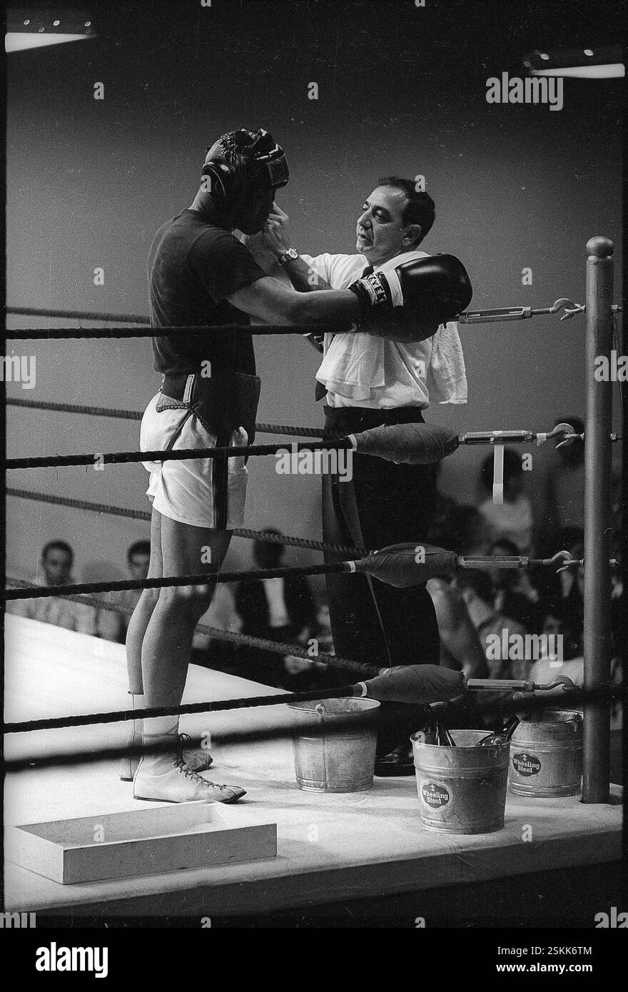 Ali beim Training vor WM-Kampf gegen Terrell, Houston 1967#Ali training ...