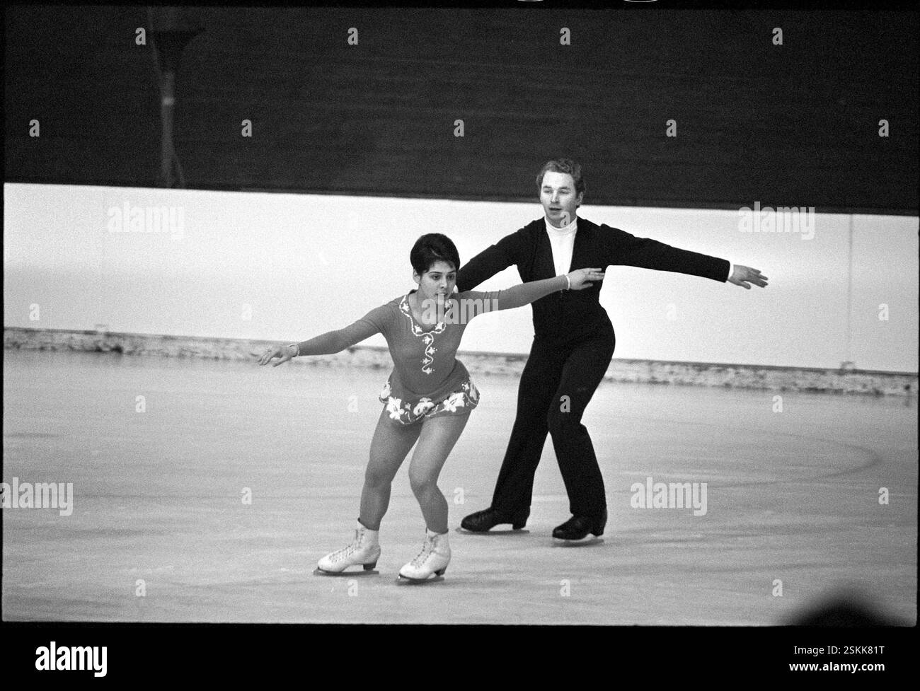 EM in Zürich 1971: Die Europameister Irina Rodnina - Alexei Ulanov#EC ...