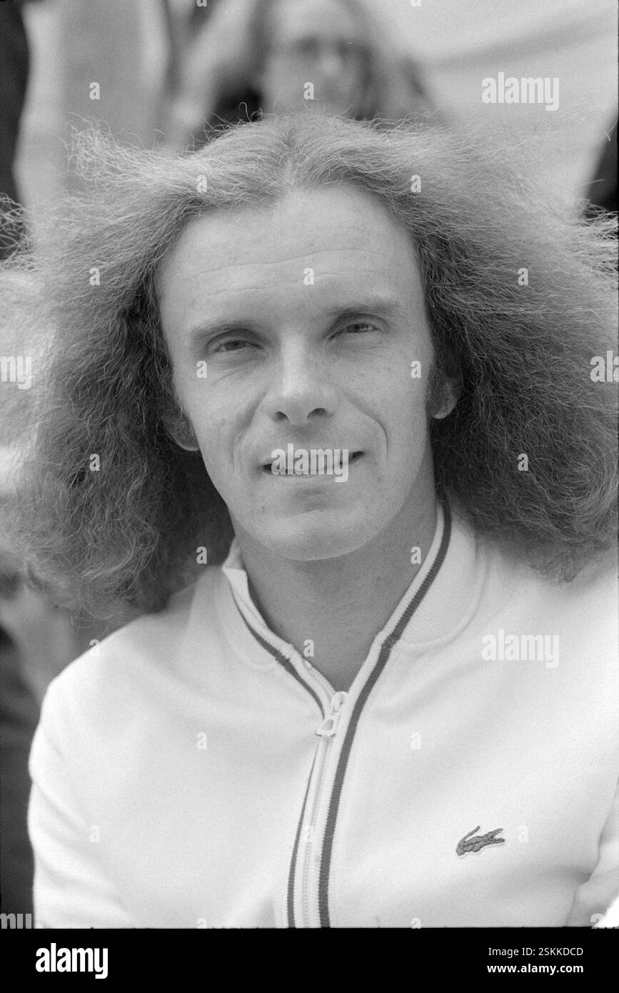 Swiss Open in Gstaad 1972: Raymond Moore #Swiss Open in Gstaad 1972 ...