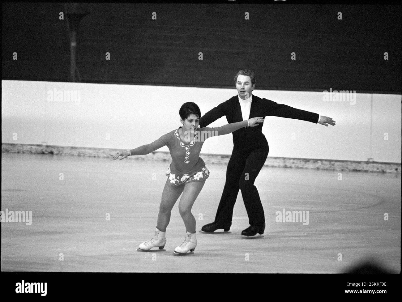 EM in Zürich 1971: Die Europameister Irina Rodnina - Alexei Ulanov#EC ...