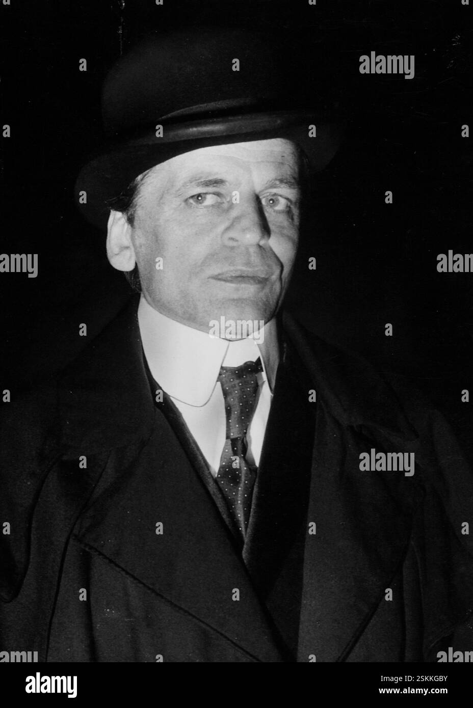 Klaus Kinski in "Jack the Ripper" 1976#Klaus Kinski in "Jack the Ripper ...