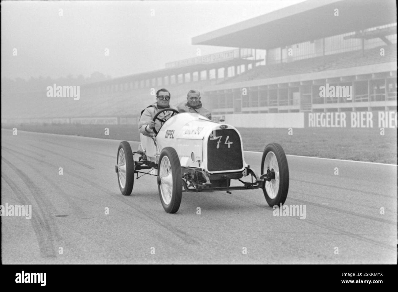 Testfahrt mit Opel Baujahr 1913, Hockenheim 1968#Test drive with an ...