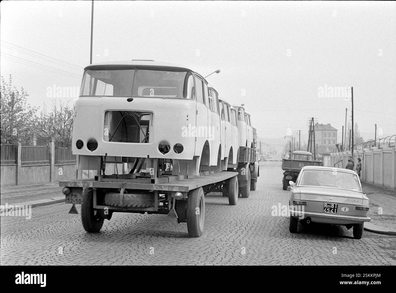 Autobodies hi-res stock photography and images - Alamy