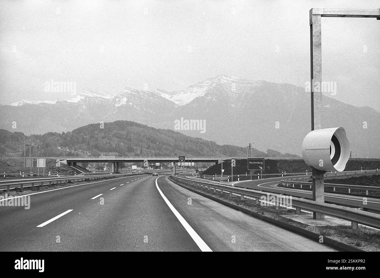 Luftaufnahme auf die Autobahn N3 /A3, 1974 ...