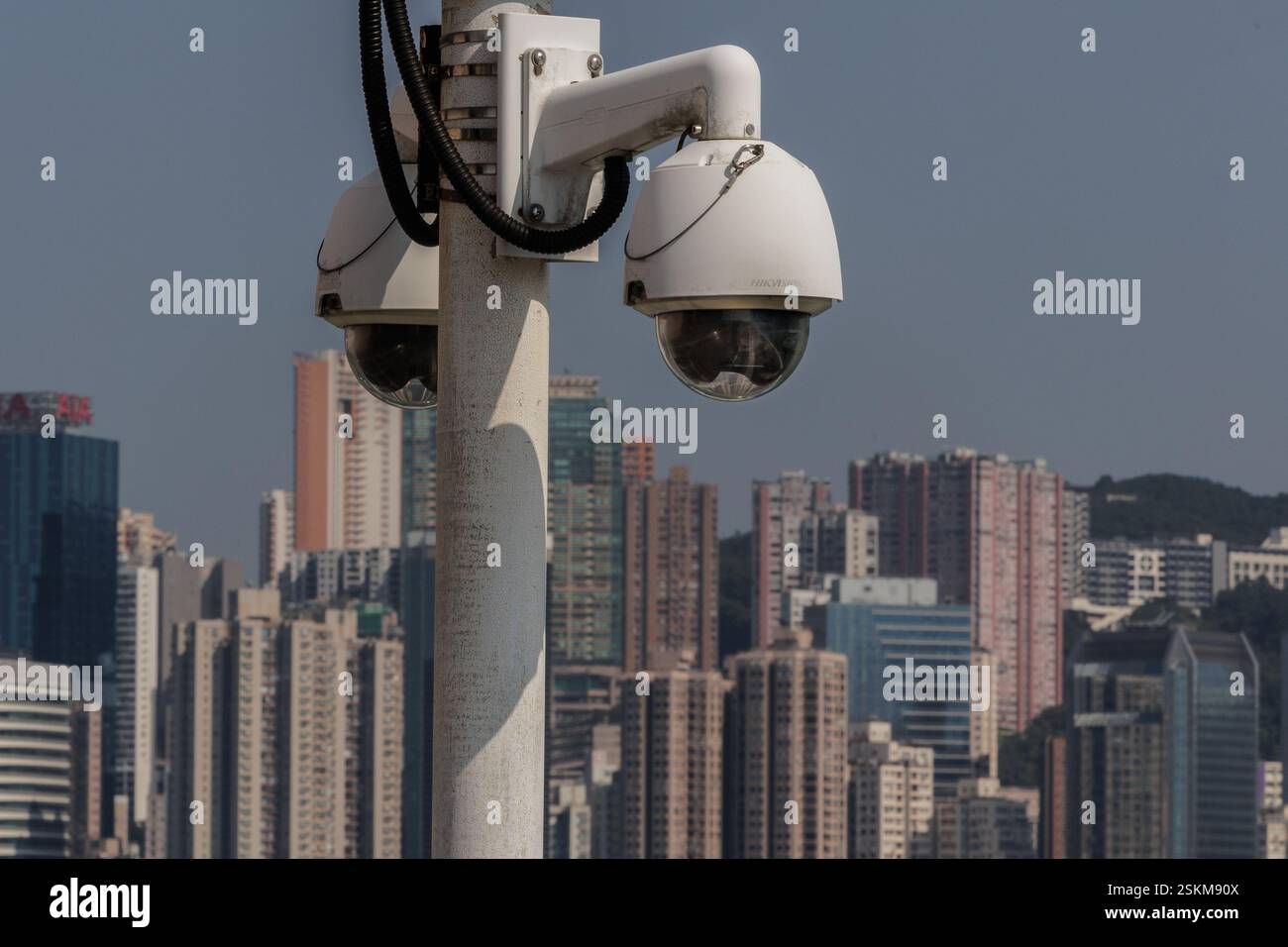 Aim cameras hi-res stock photography and images - Alamy