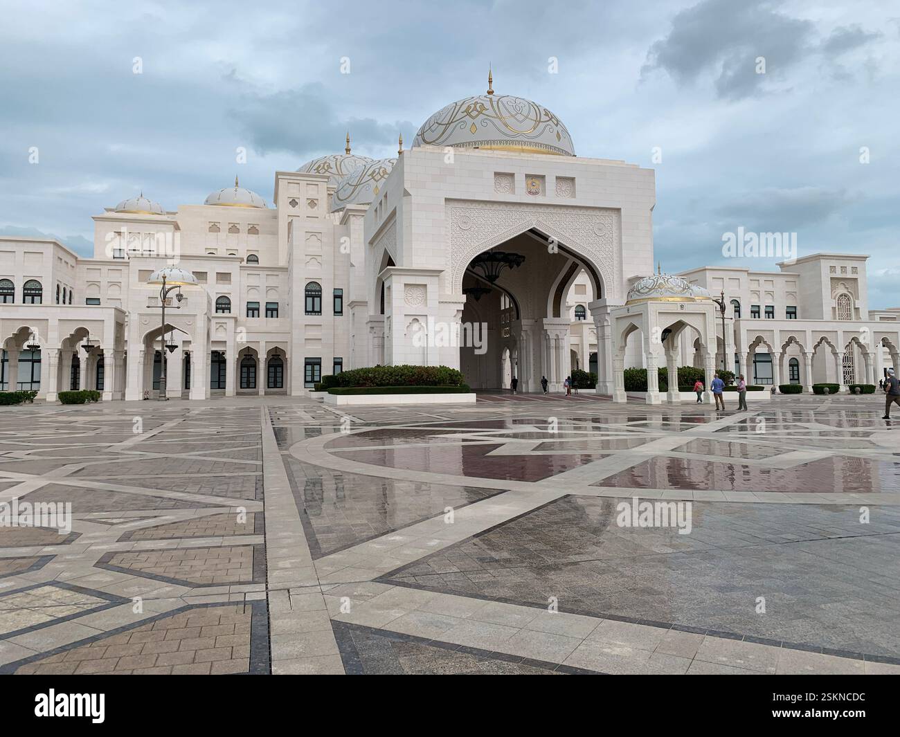 Qasr Al Watan Palace Abu Dhabi Stock Photo - Alamy