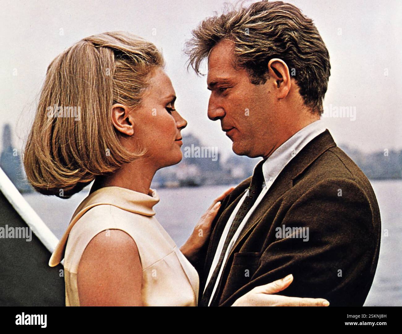 NO WAY TO TREAT A LADY 1968 Paramount Pictures film with Lee Remick and Rod Steiger Stock Photo ...