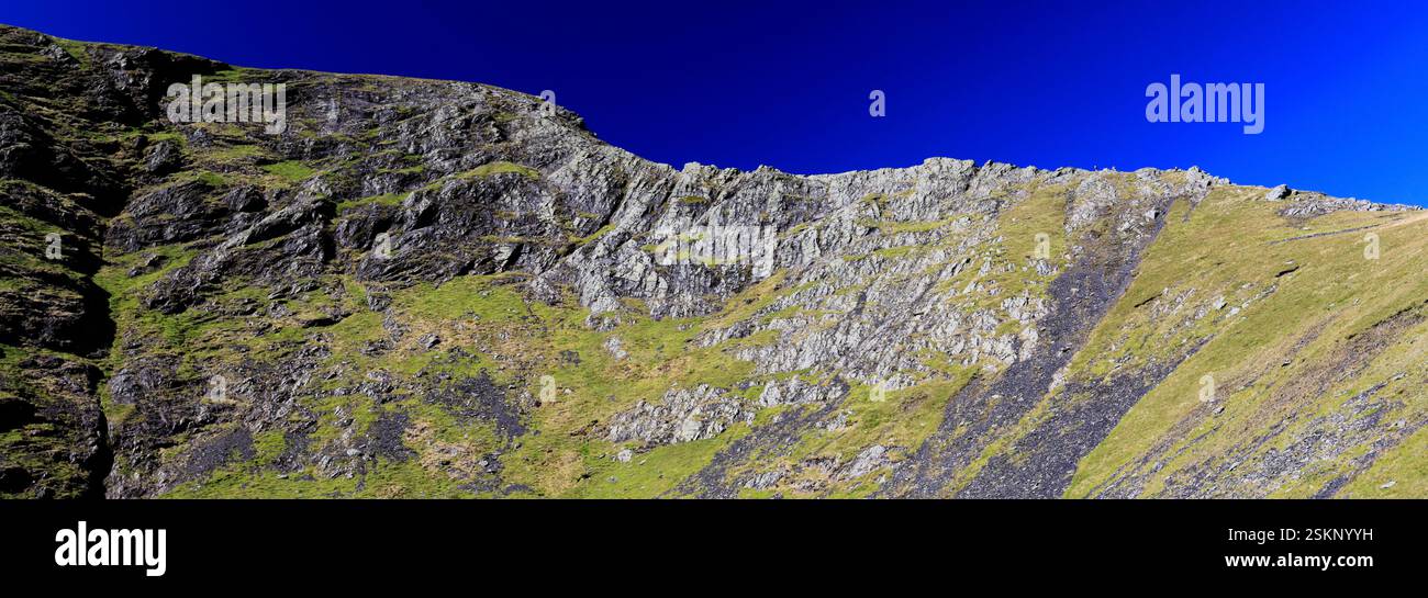 View of Sharp Edge, Blencathra fell, Lake District National Park ...