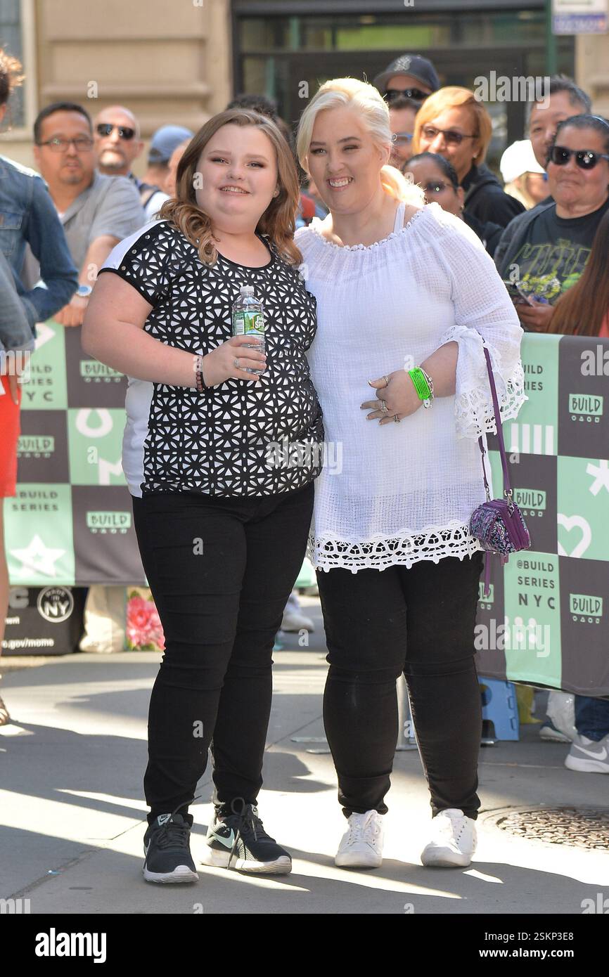 TV personalities Mama June and Honey Boo Boo made an appearance at ...