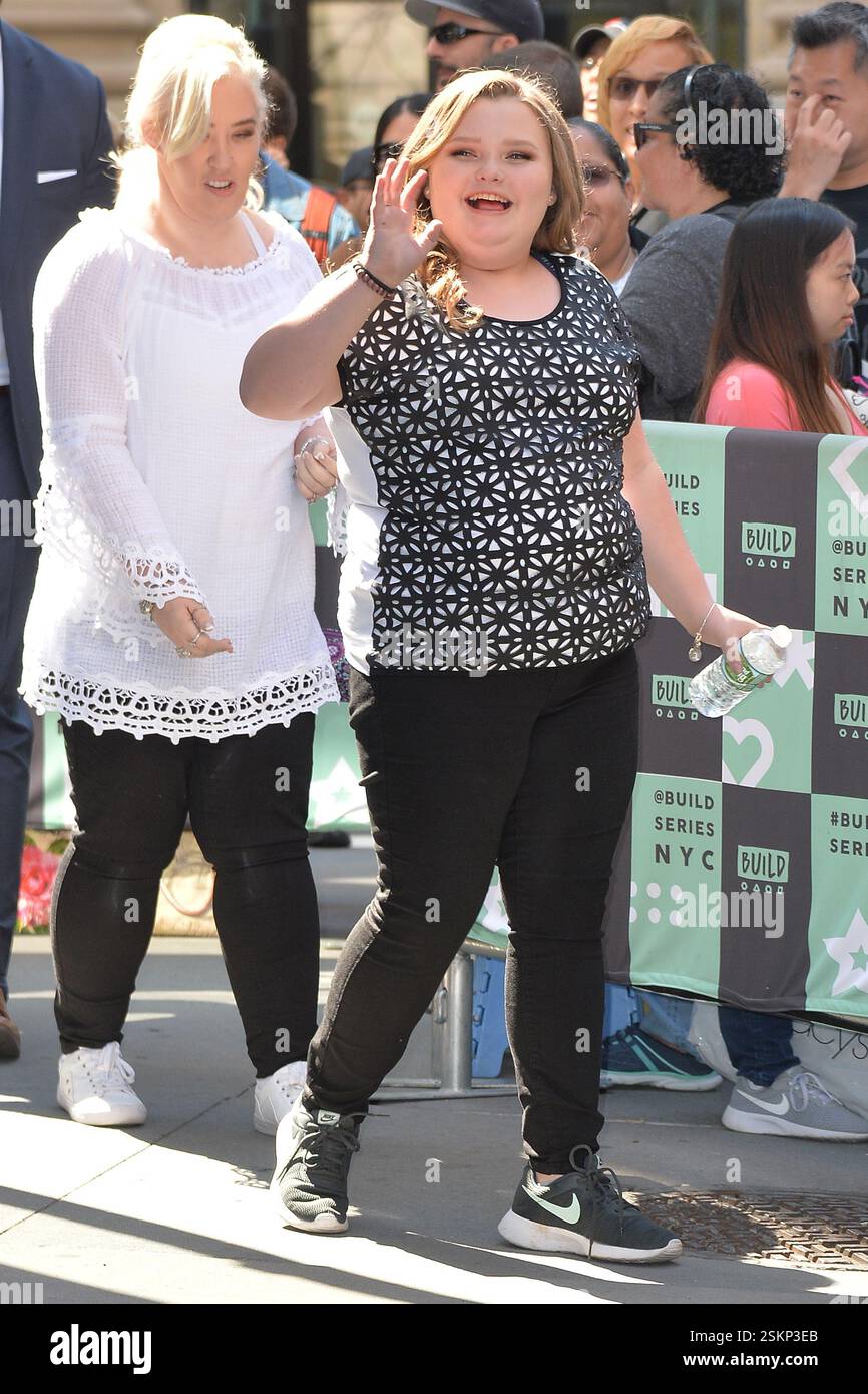 TV personalities Mama June and Honey Boo Boo made an appearance at ...