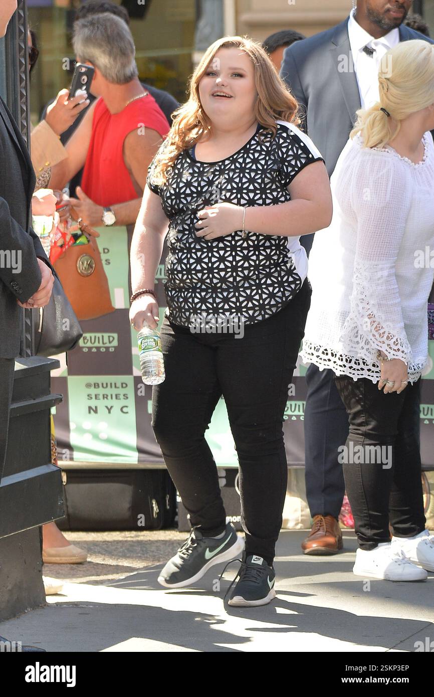 TV personalities Mama June and Honey Boo Boo made an appearance at ...
