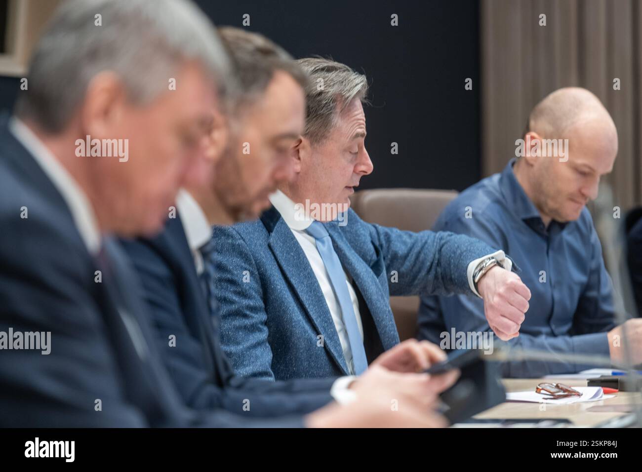 Meeting organized group new hi-res stock photography and images - Alamy