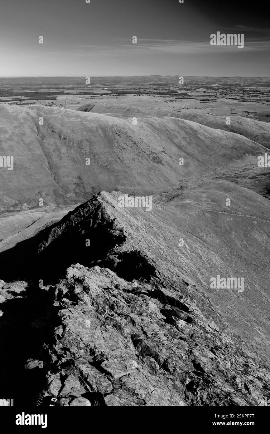 View of Sharp Edge, Blencathra fell, Lake District National Park ...